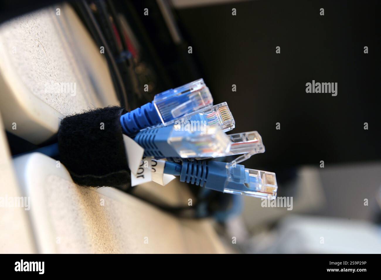 Wires and cables at the back of a server Stock Photo - Alamy