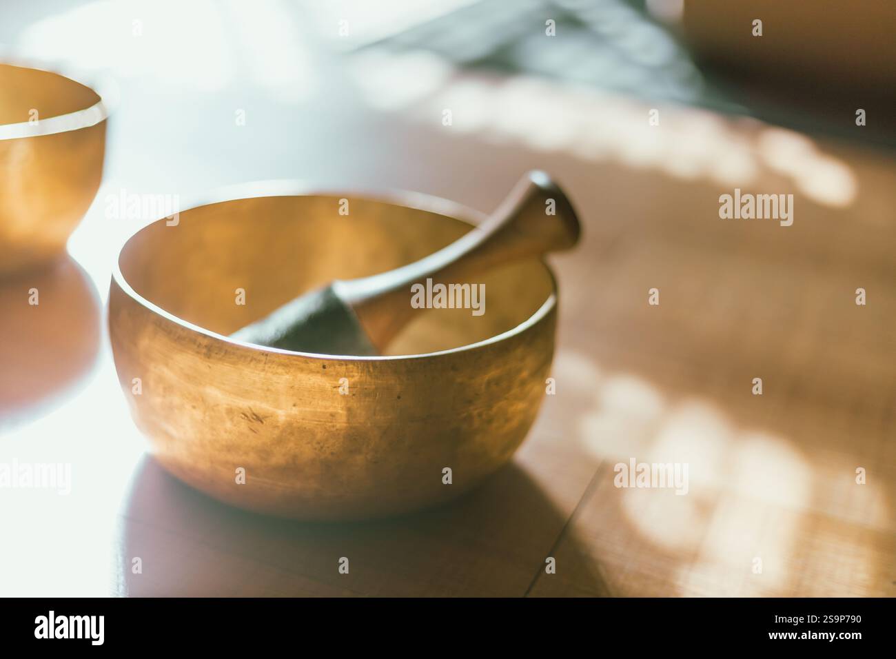 Ancient tibetan medicine hi-res stock photography and images - Alamy