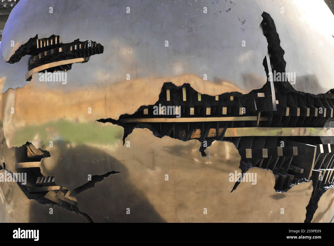 Mappa Monda, Sfera con Sfera, Globe, Palazzetto del Belvedere, Cortile ...