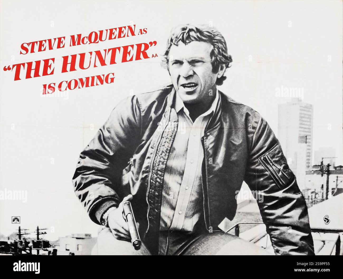 STEVE MCQUEEN in THE HUNTER (1980), directed by BUZZ KULIK. Credit ...
