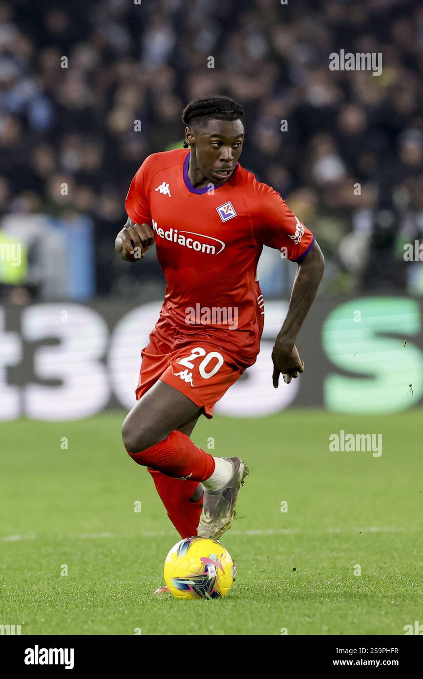 Fiorentina's Italian forward Moise Kean controls the ball during the ...