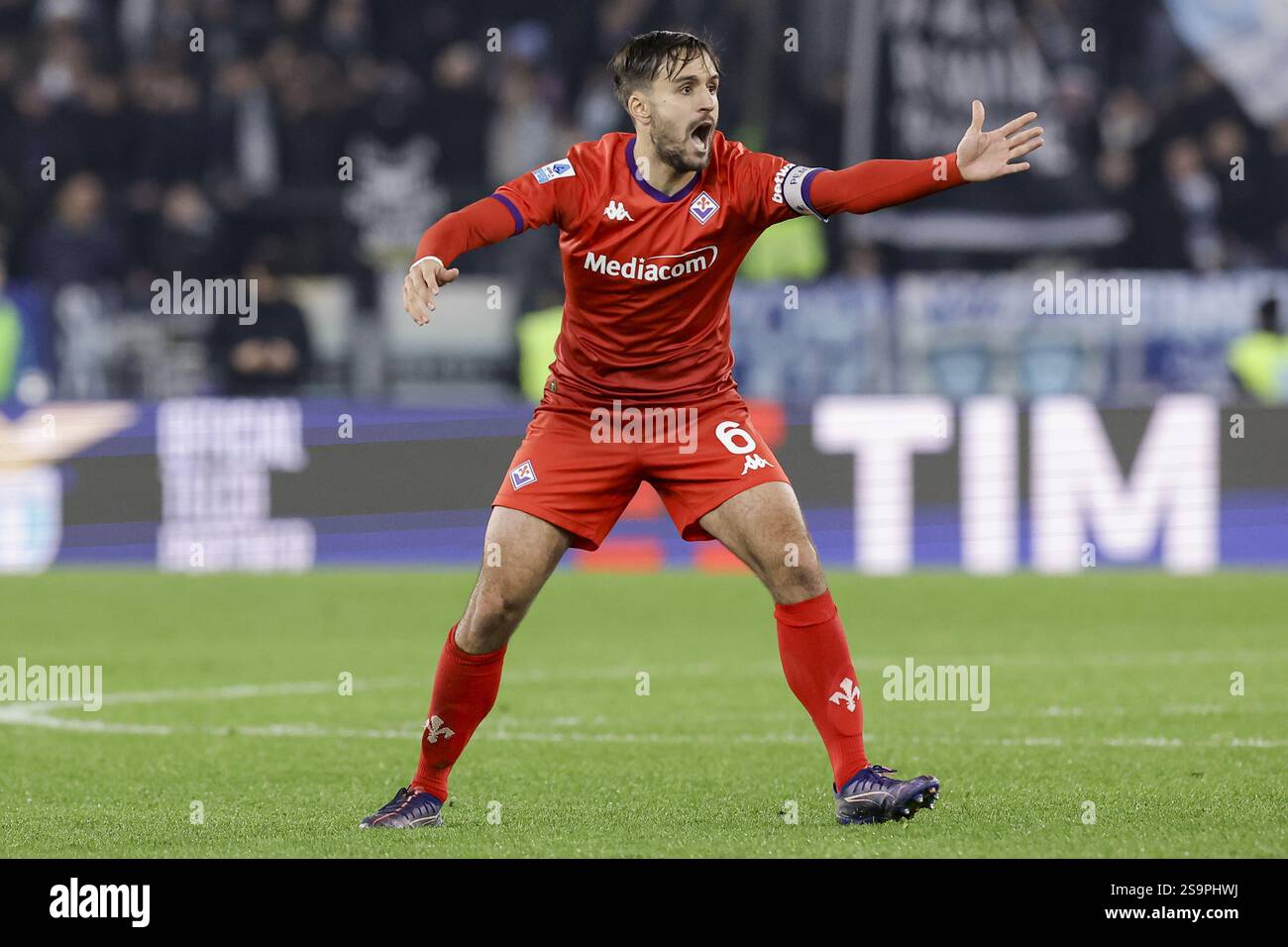Rome, Italy. 26th Jan, 2025. Fiorentina's Italian defender Luca Ranieri ...