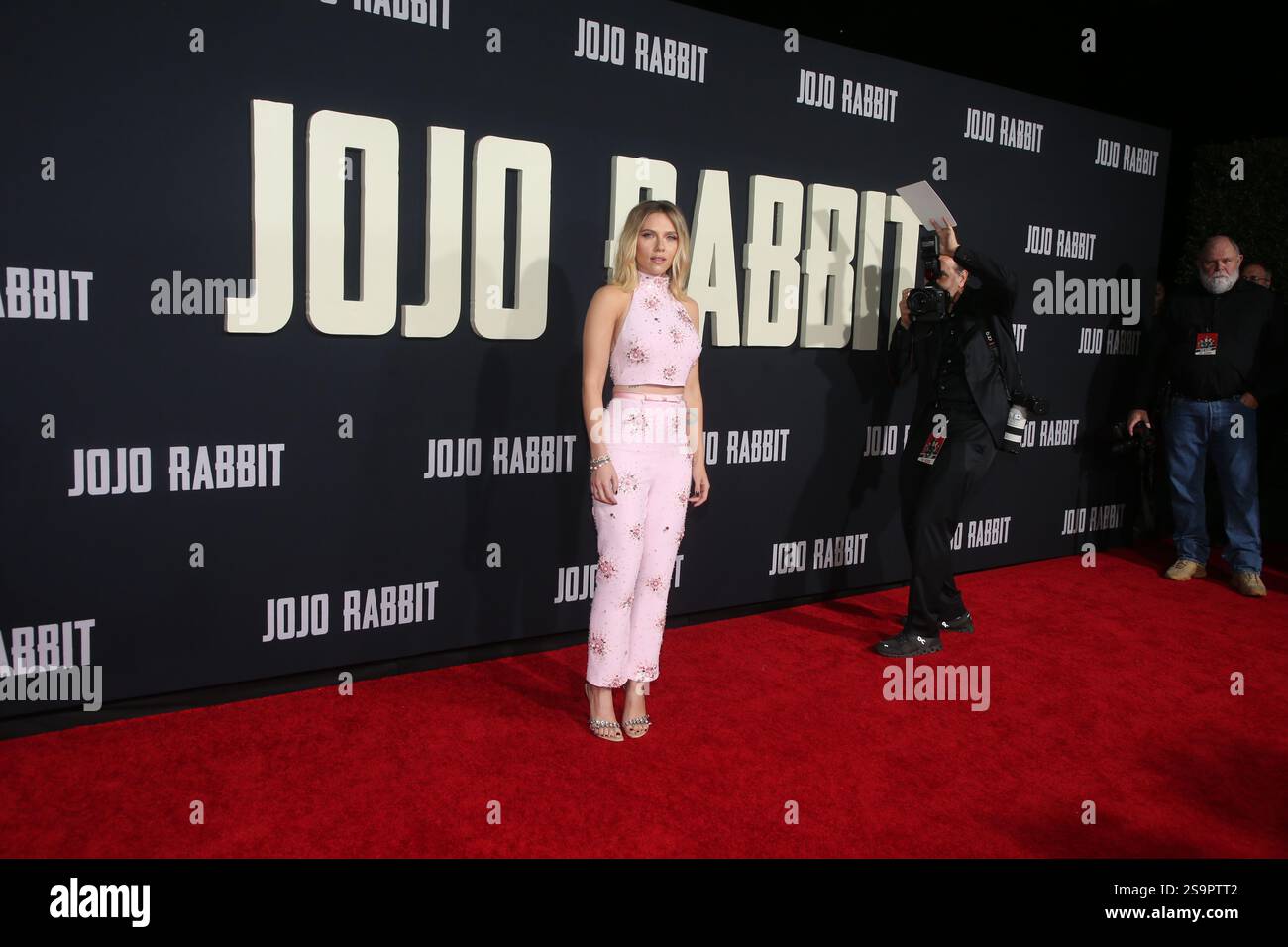 Scarlett Johansson at the 'Jojo Rabbit' film premiere, Arrivals ...