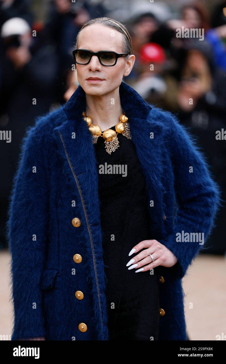 Jordan Roth arrives to Schiaparelli fashion show during the Haute ...