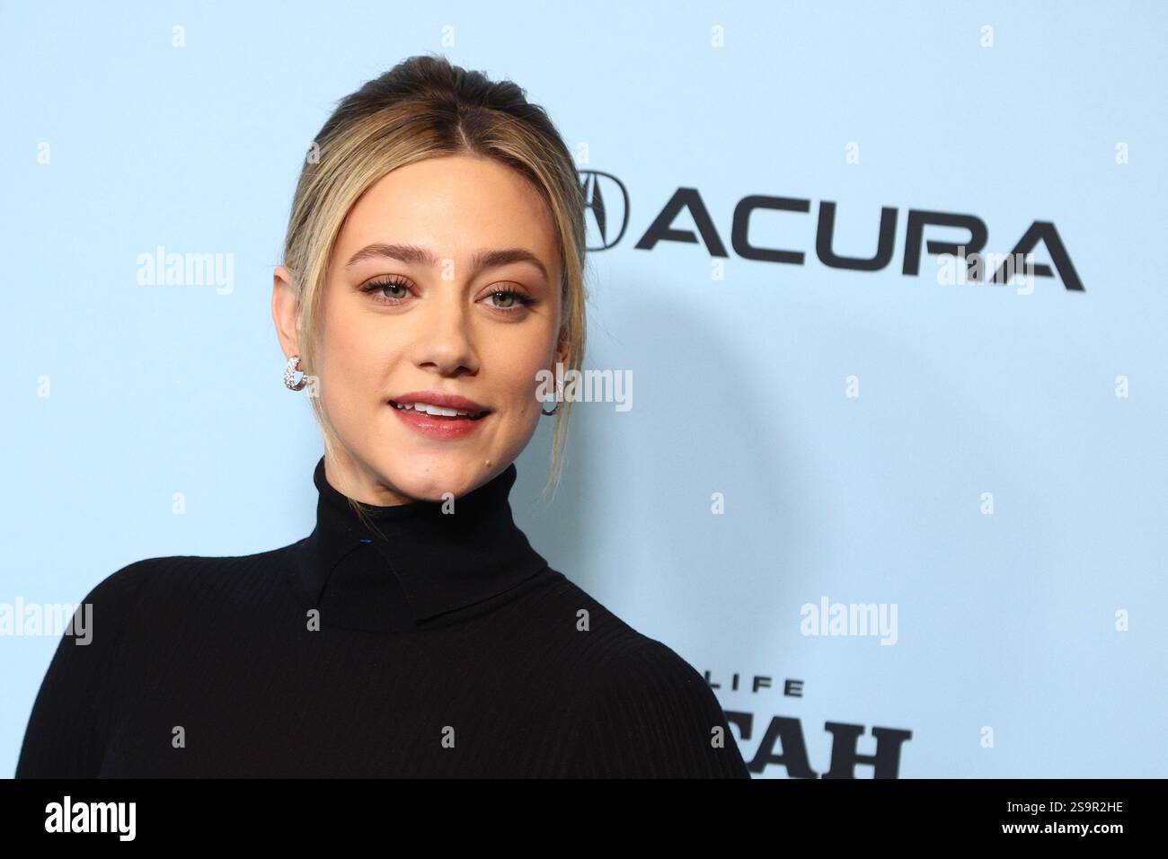 Ut. 26th Jan, 2025. Lili Reinhart at arrivals for HAL & HARPER Premiere ...