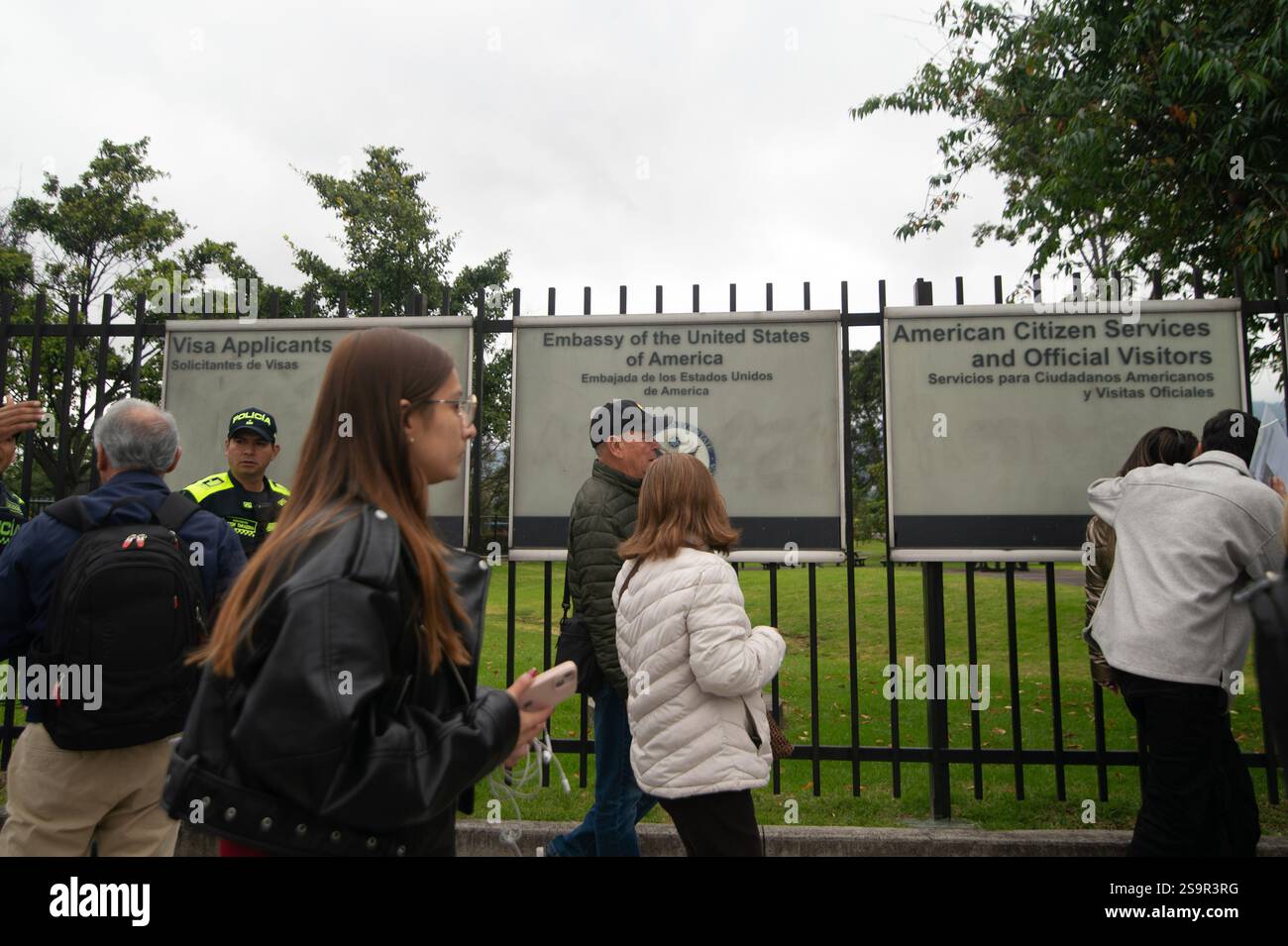 Embassy waiting lines hi-res stock photography and images - Alamy