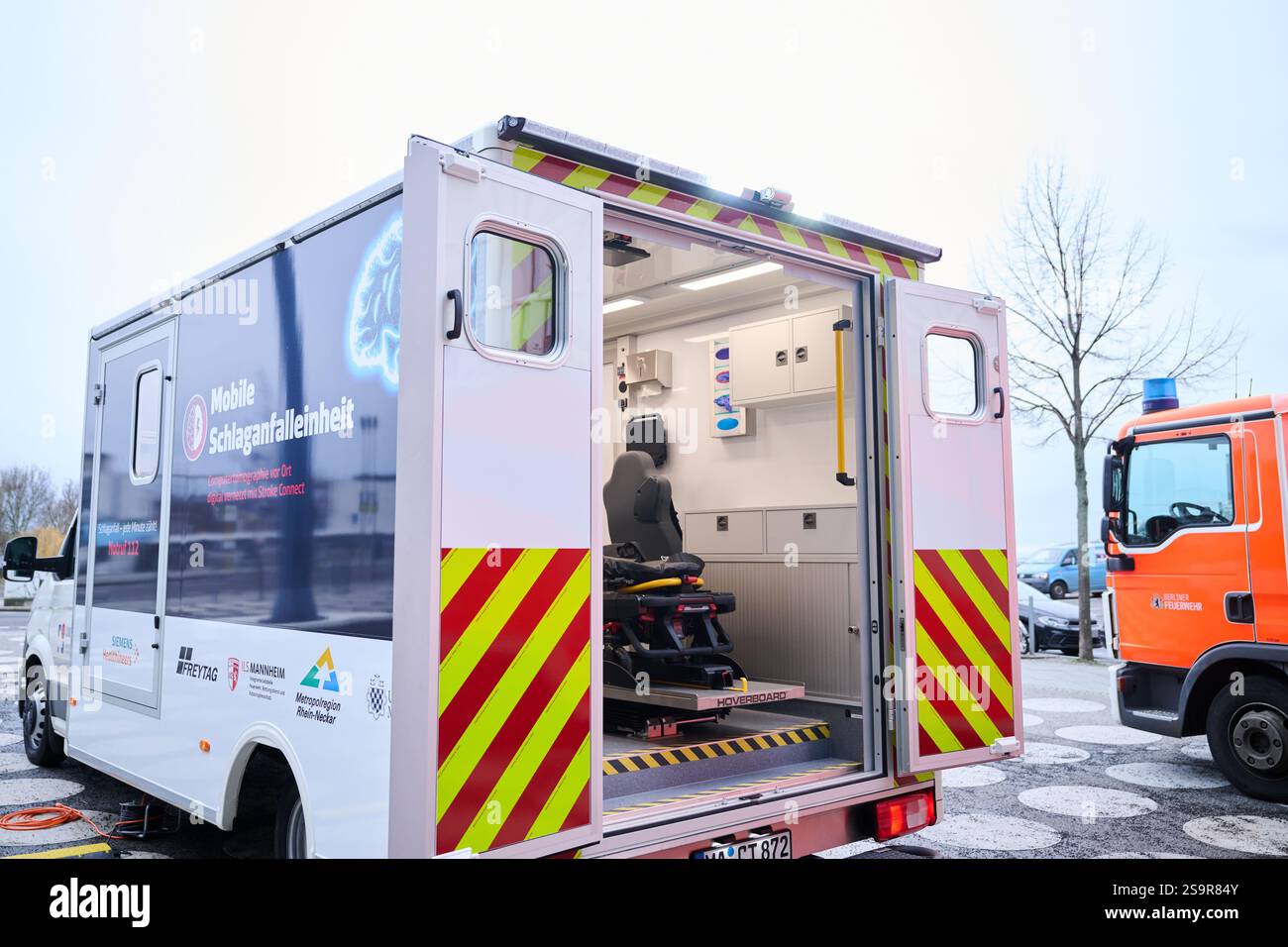 27 January 2025, Berlin: A CT scanner is located in an emergency ...