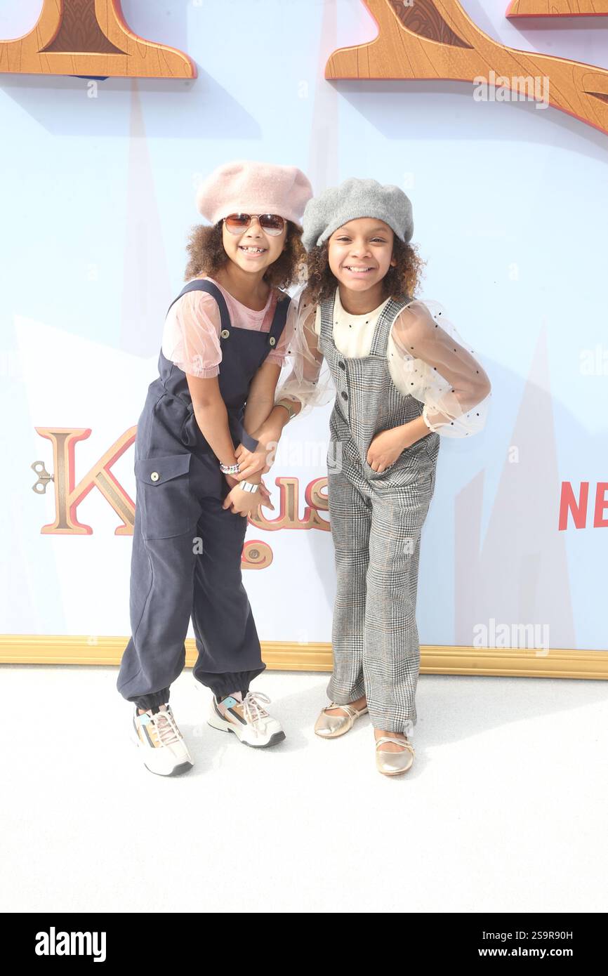 Dani and Dannah at the 'Klaus' film premiere, Los Angeles, USA - 2nd November 2019 Stock Photo ...