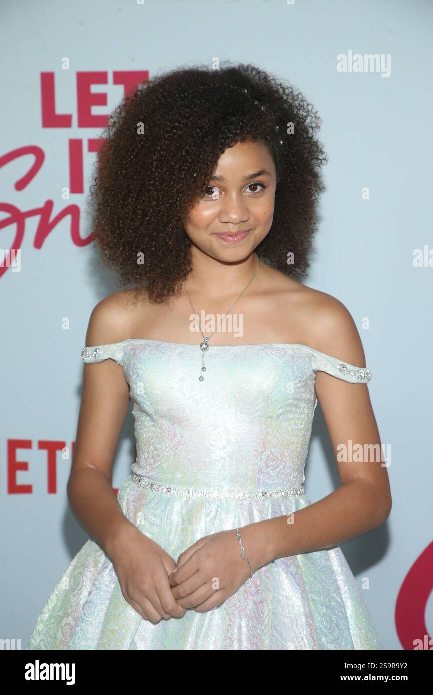 Izabela Rose at the 'Let it Snow' film premiere, Los Angeles, USA - 4th ...