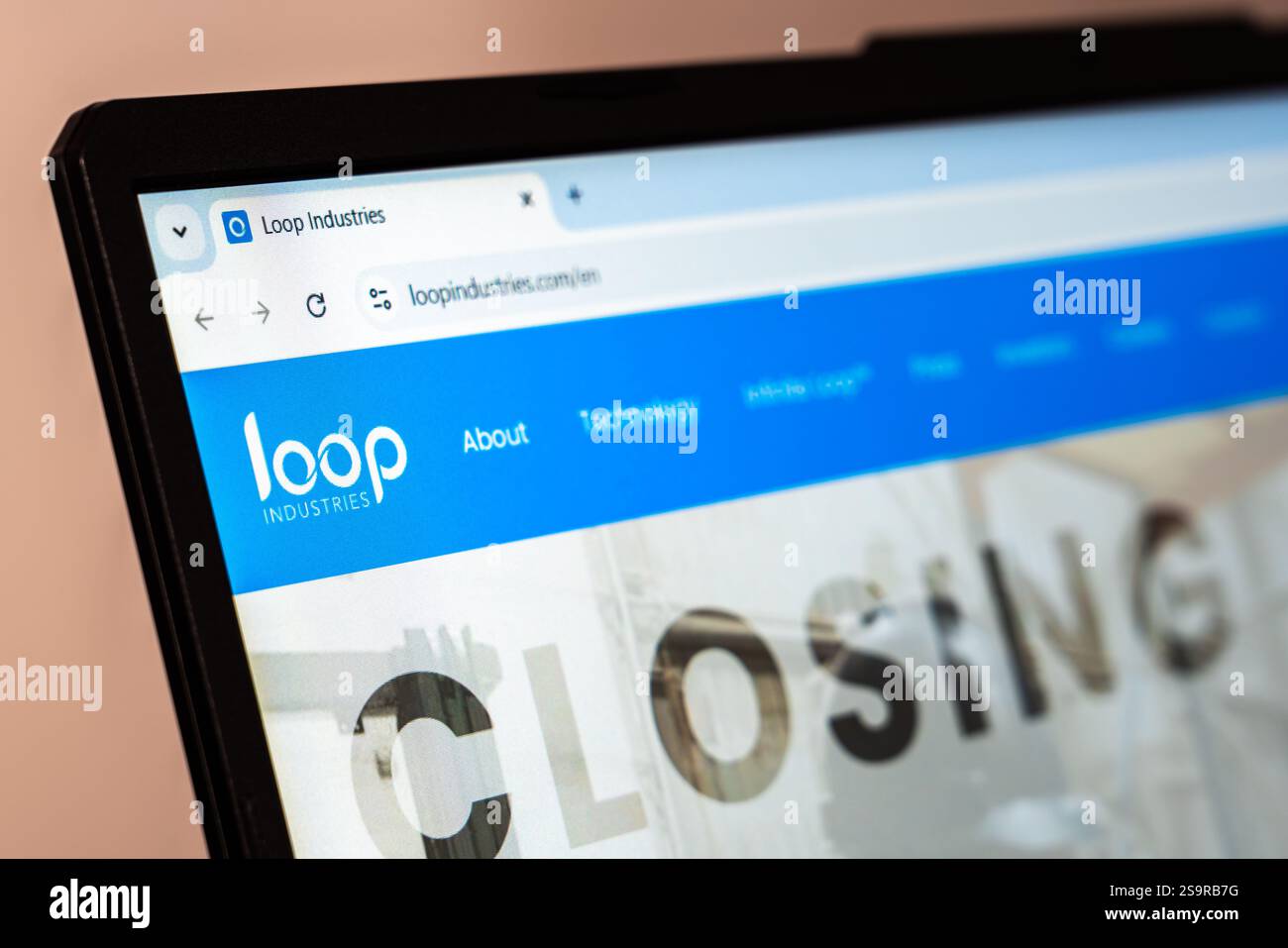 New York, USA - January 26, 2025: Loop Industries website homepage with ...