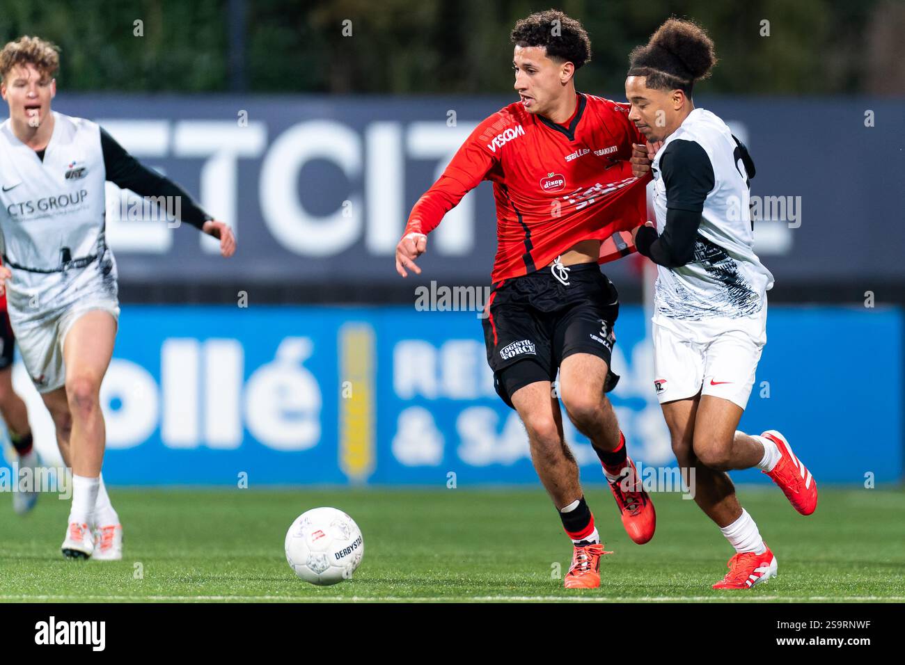 HELMOND, NETHERLANDS - JANUARY 26: Tarik Essakkati of Helmond Sport ...