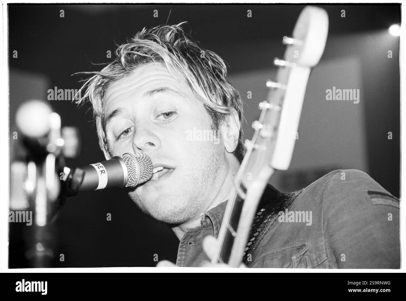 FEEDER, ECHO PARK, LAUNCH PARTY, 2001: Grant Nicholas the singer and ...