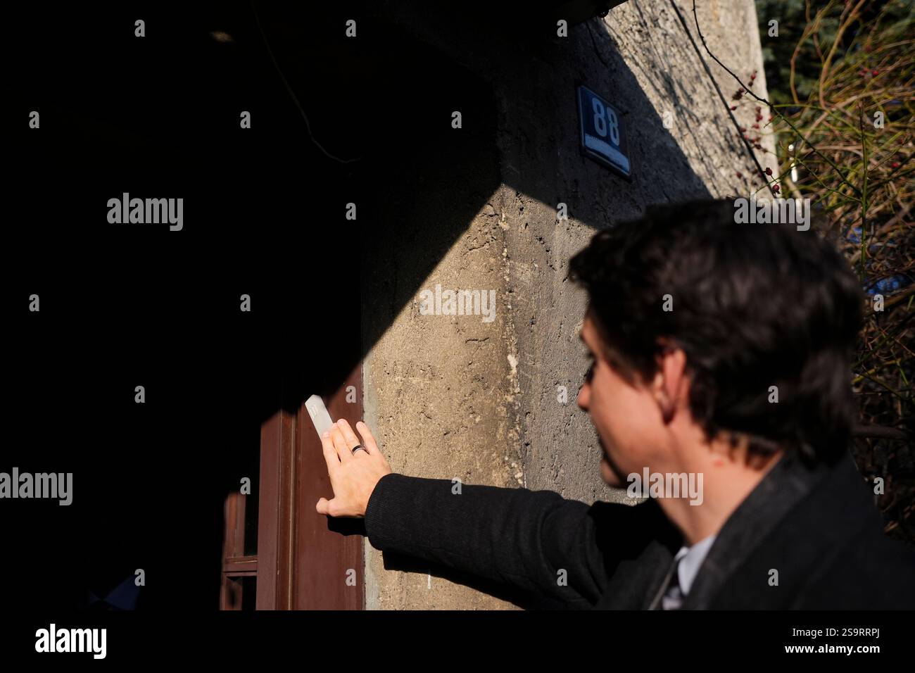 Oswiecim, Poland. 27th Jan, 2025. Prime Minister Justin Trudeau places ...