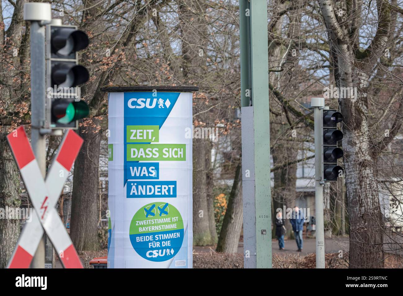 27.01.2025, Wahlplakate, Nürnberg: Wahlplakate zur Bundestagswahl 2025 ...