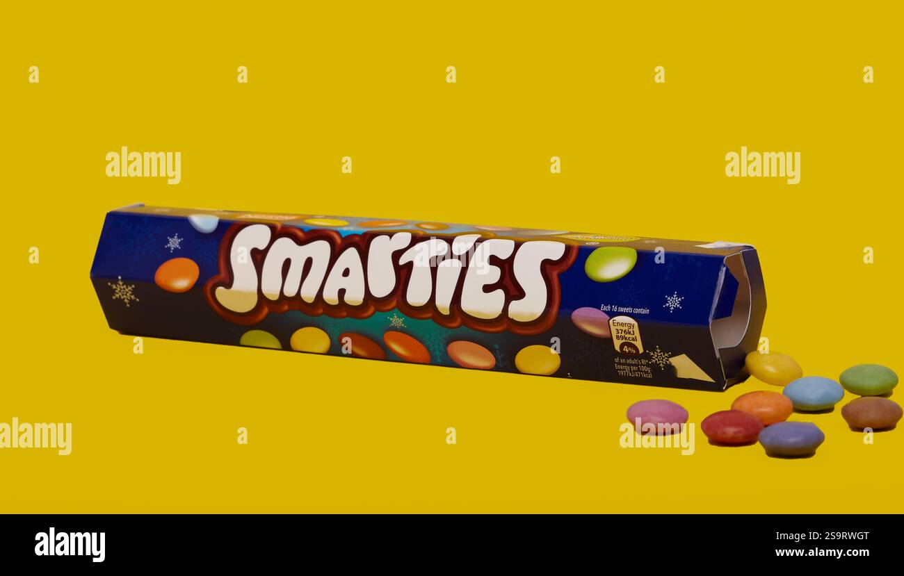 Smarties advert hi-res stock photography and images - Alamy