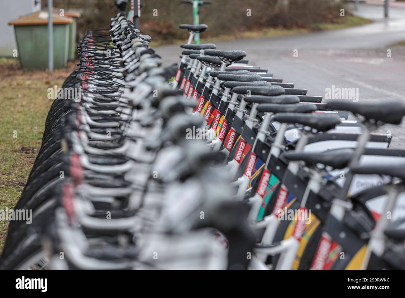 Leihräder VAG Rad Nürnberg: Aufgereiht stehen am Doku-Zentrum in ...