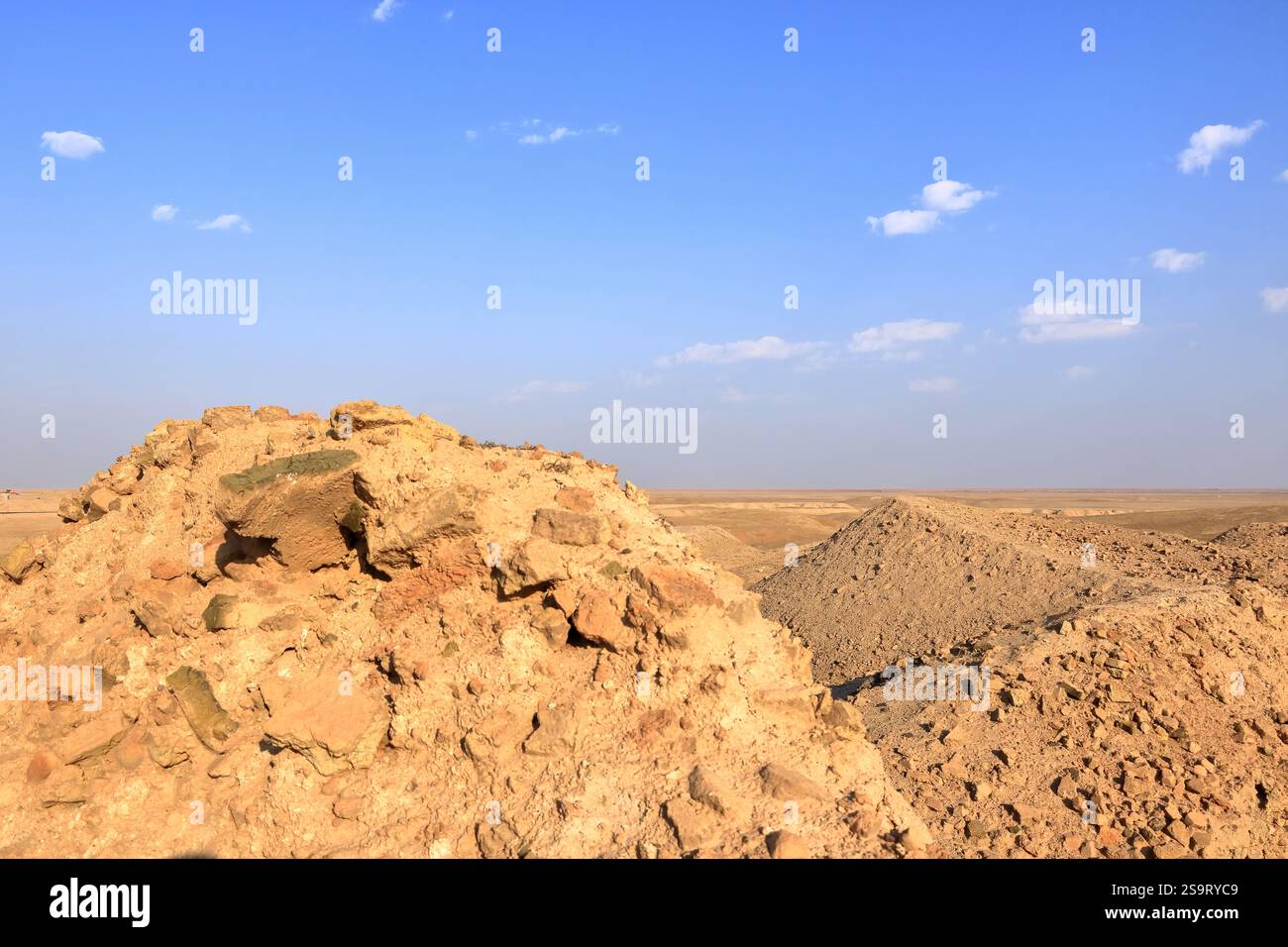 area of the excavation site in the Ancient City of Uruk, Iraq Stock ...