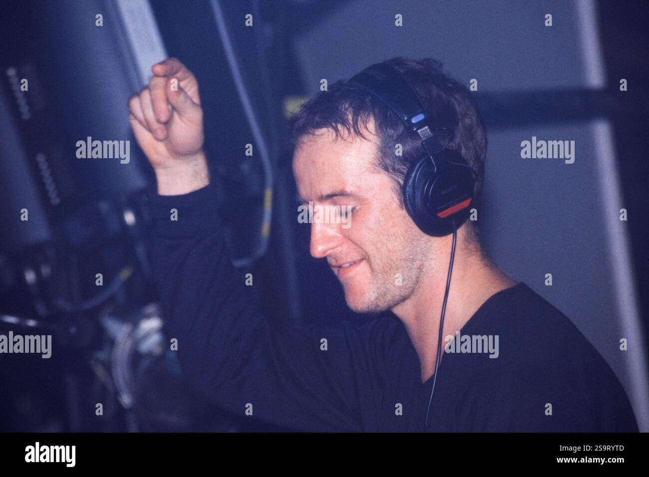 SASHA, DJ SET, 1999: British house music legend DJ Sasha playing live ...