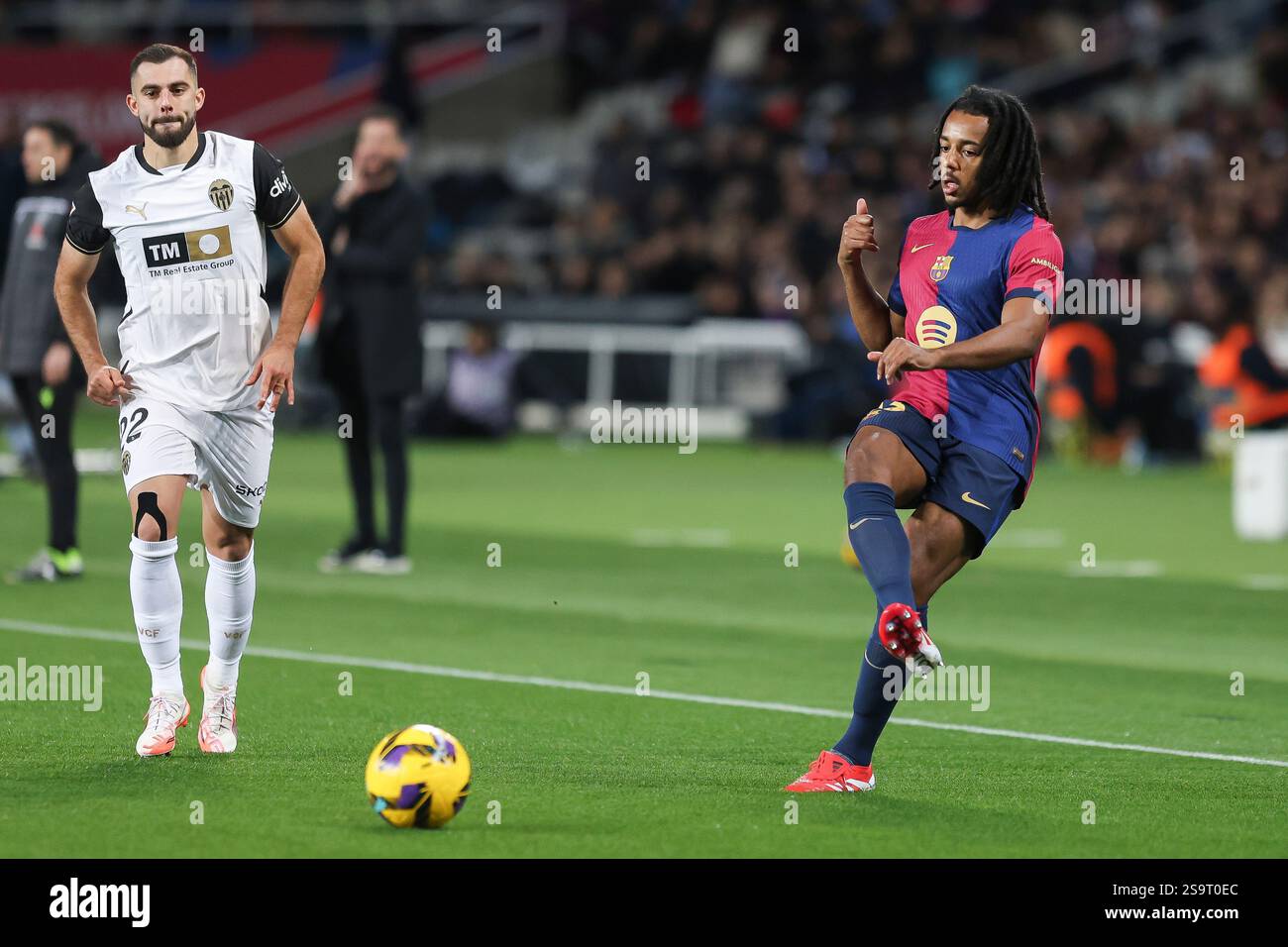 Barcelona, Spain. 26th Jan, 2025. Jules Kounde (23) of FC Barcelona ...