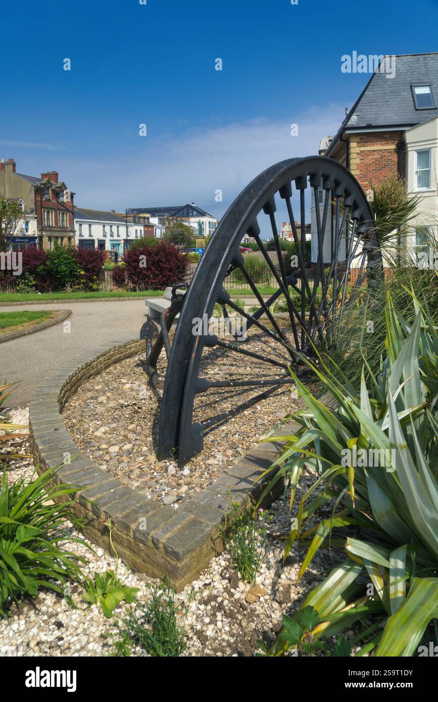 Seaham seafront with industrial mining wheel statue. Promenade ...