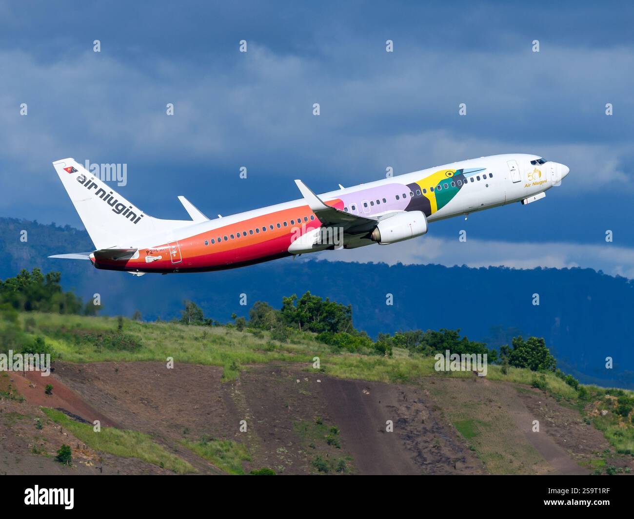 Air Niugini Boeing 737-800 aircraft taking off. Airline from Papua New ...