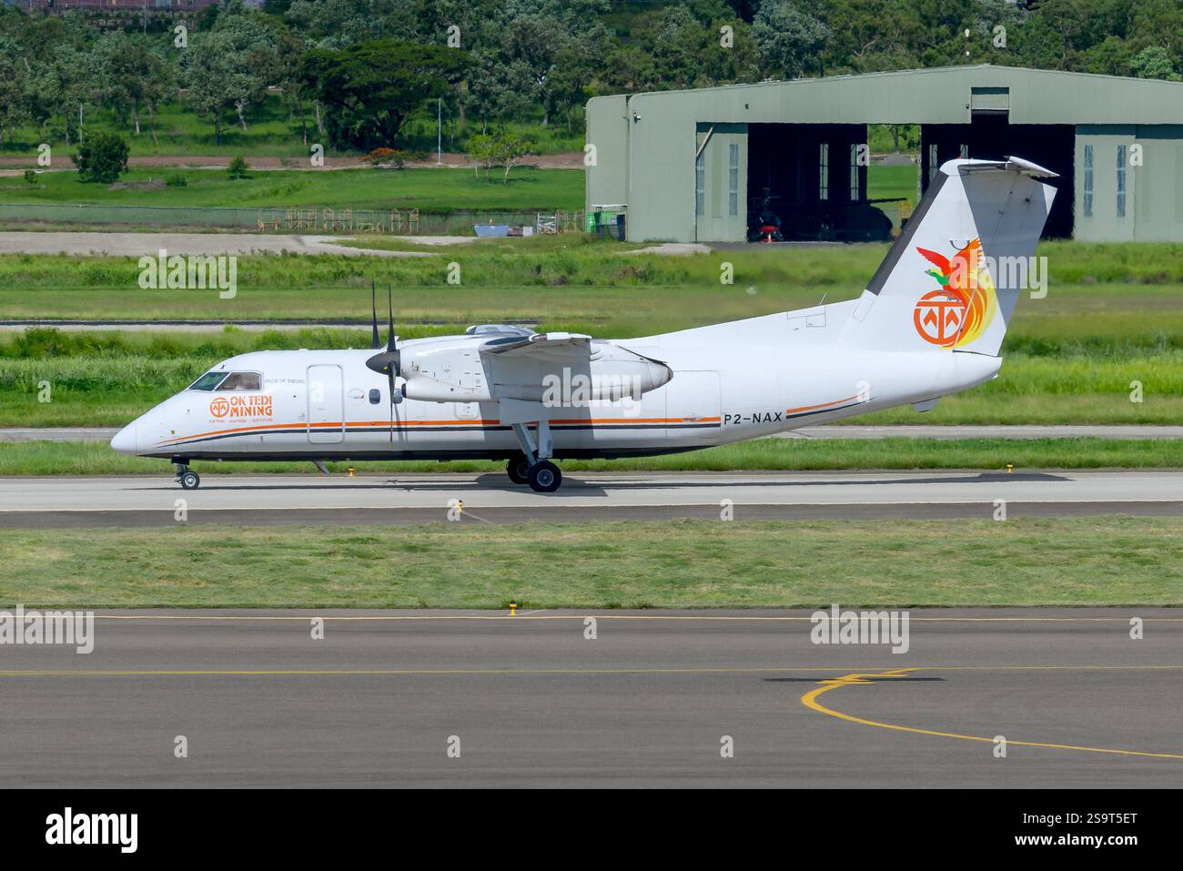 Asia Pacific Airlines Dash 8-100 aircraft operated for OK Tedi Mining ...