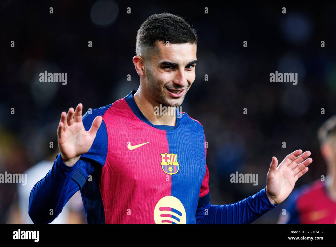 Barcelona, Spain. 26th Jan, 2025. Ferran Torres celebrates after ...