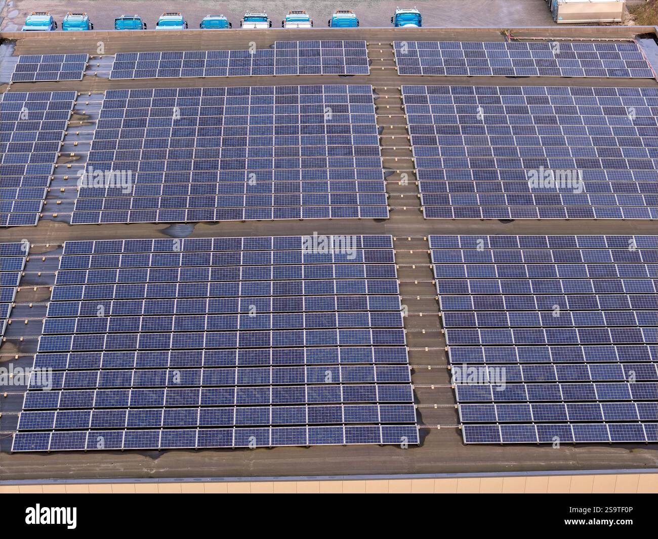Solar in the Netherlands: Solar panels covering a warehouse rooftop ...