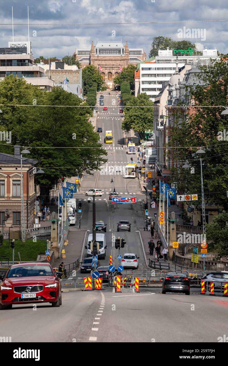 Kaskenkatu, Aurasilta, Aurakatu and Turku City Art Museum in Turku ...