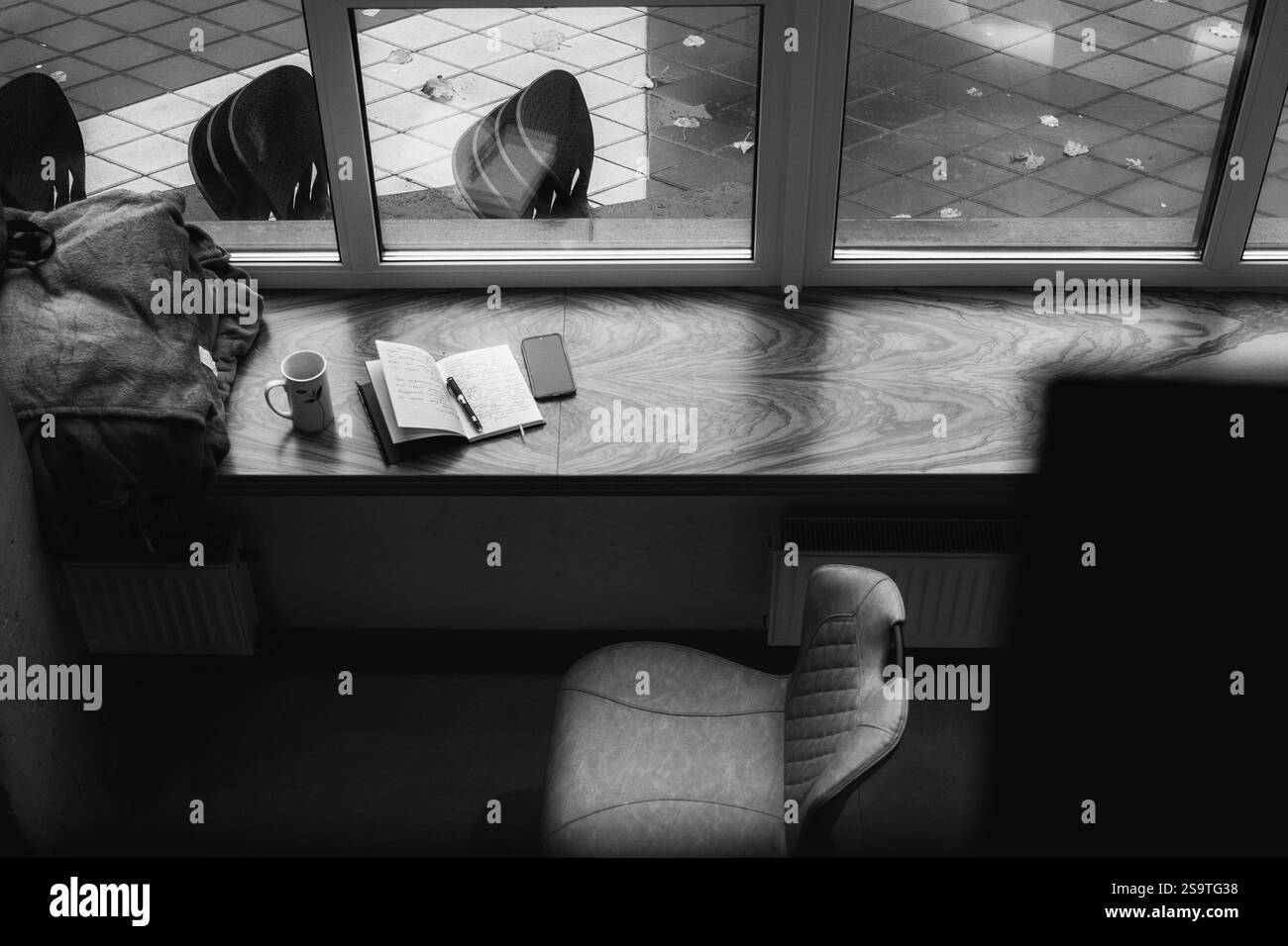 Table in room set Black and White Stock Photos & Images - Alamy