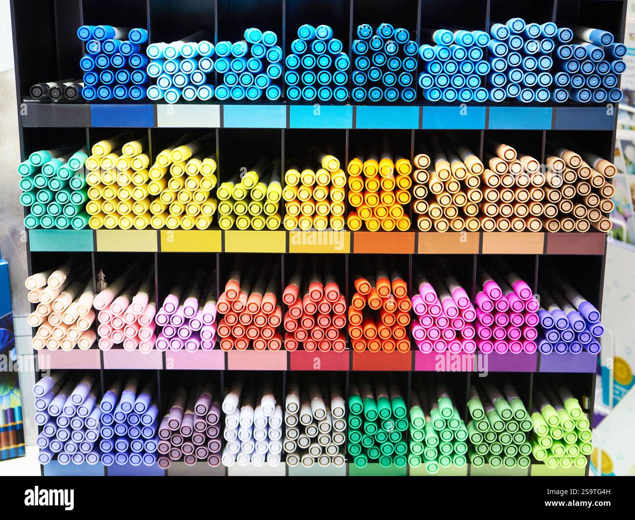 Color pink shelf design hi-res stock photography and images - Alamy