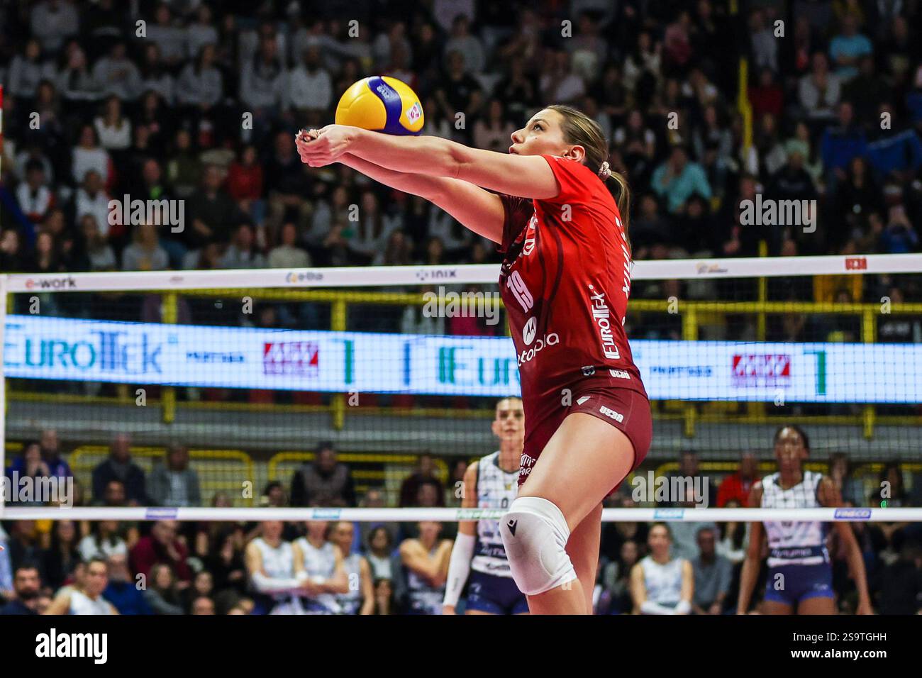 Busto Arsizio, Italy. 26th Jan, 2025. Jennifer Boldini #19 of UYBA ...