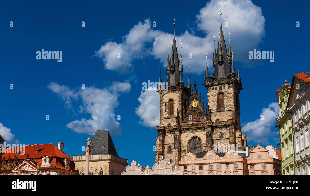 Old Town Square in Prague with the iconic Church of Our Lady before Tyn ...