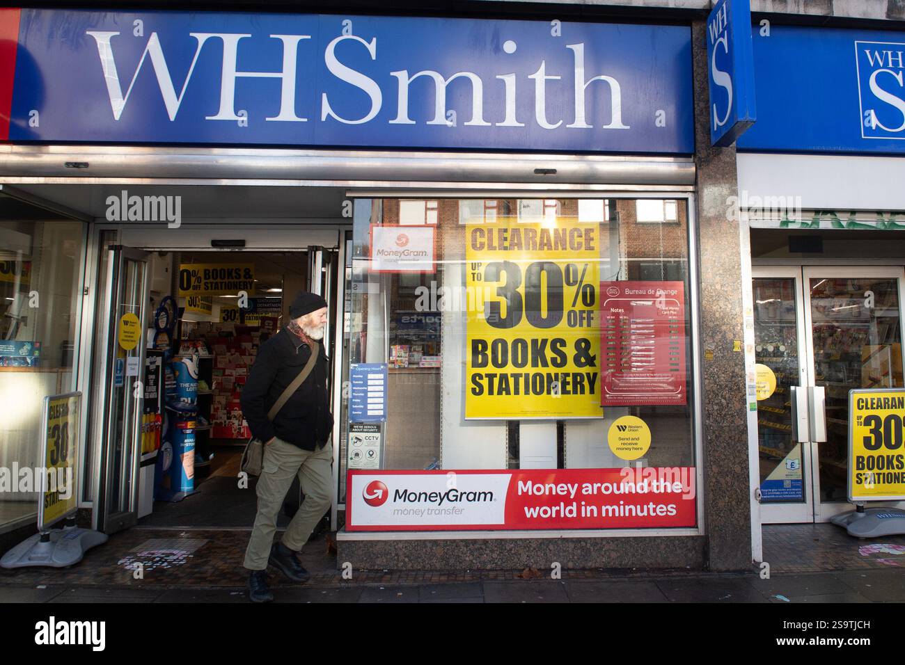 Wh smith closure hi-res stock photography and images - Alamy