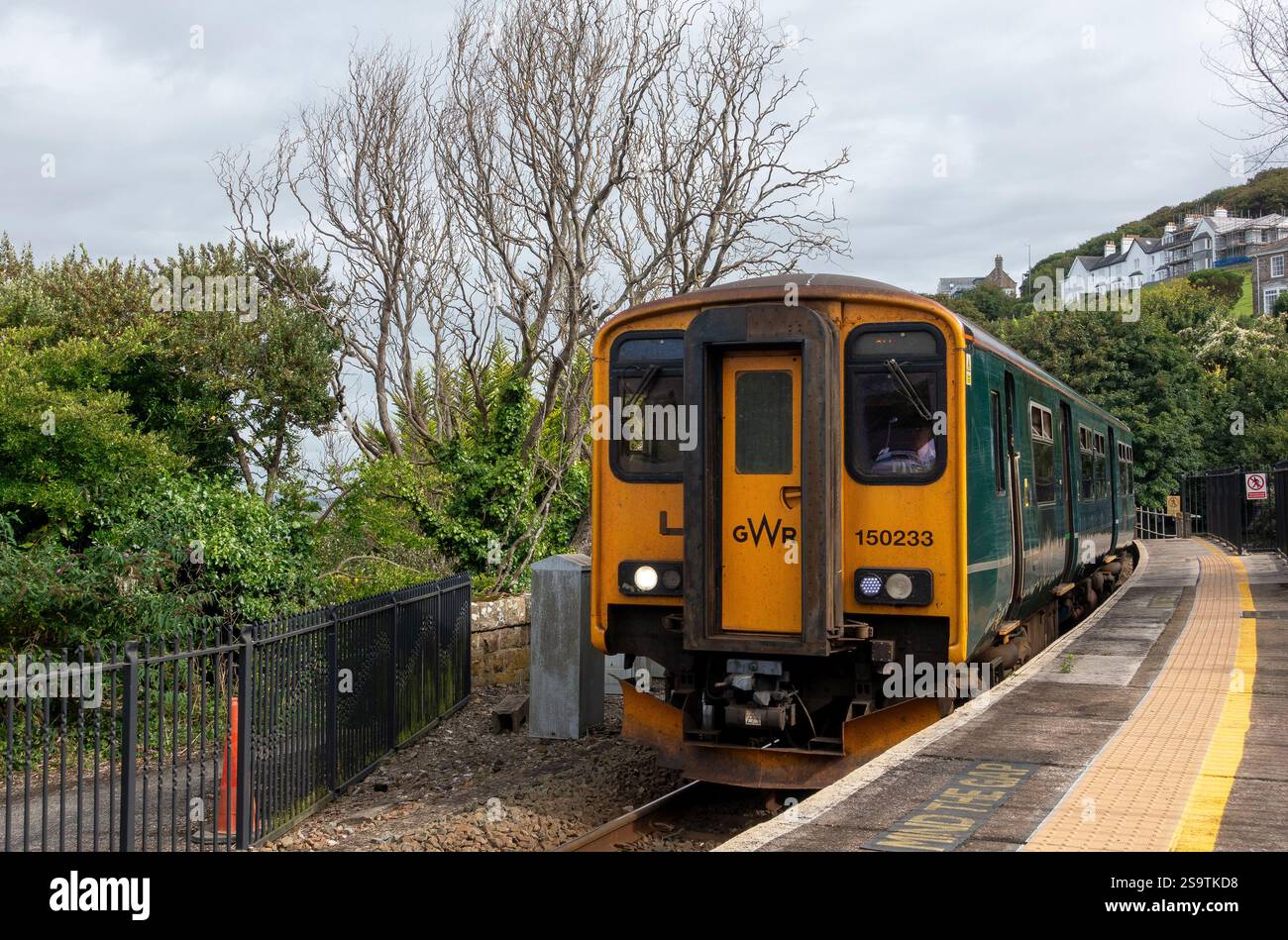 The GWR train arriving at St Ives railway station on the St Ives Bay ...