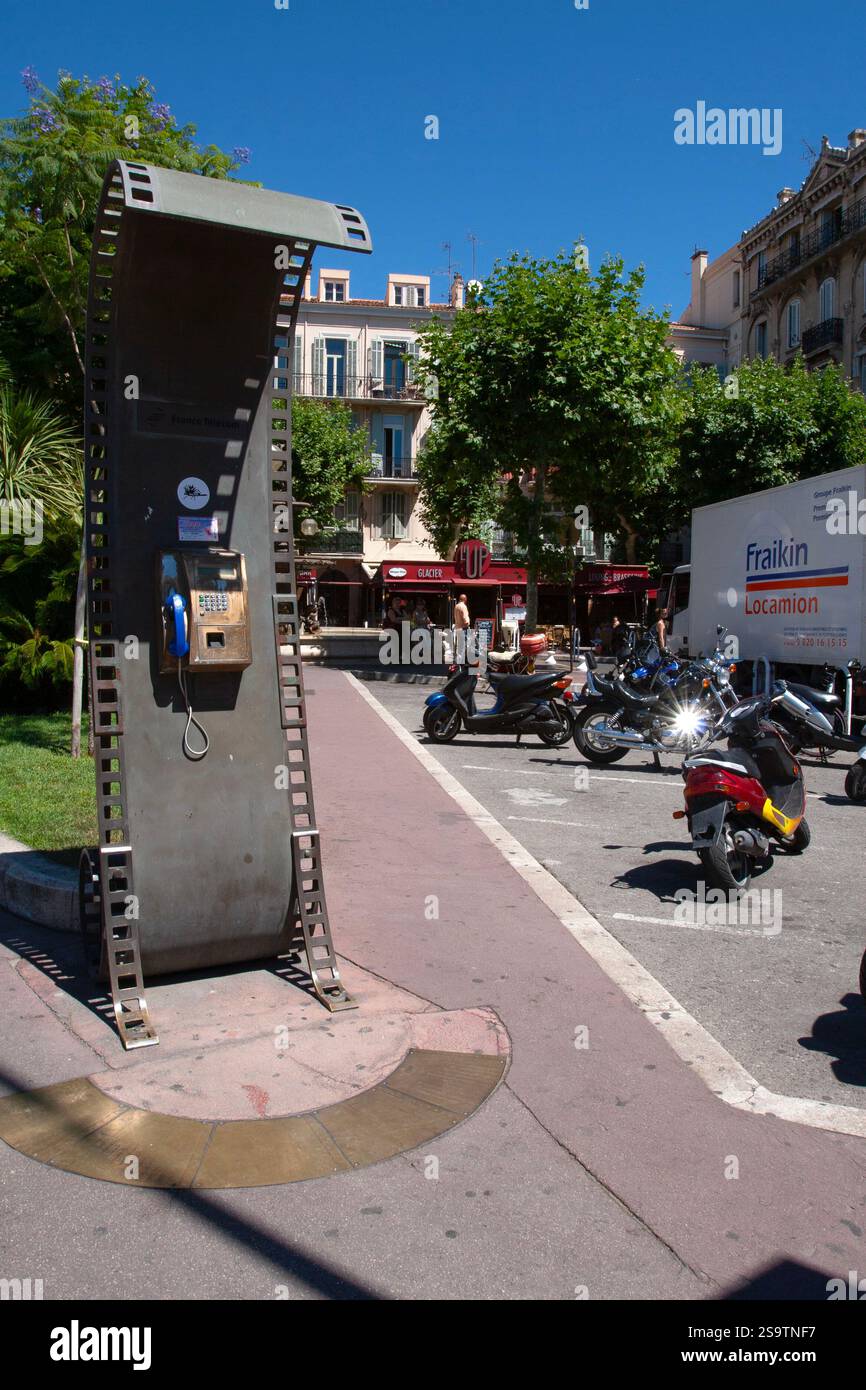 Public telephone booth in Cannes, France Stock Photo - Alamy