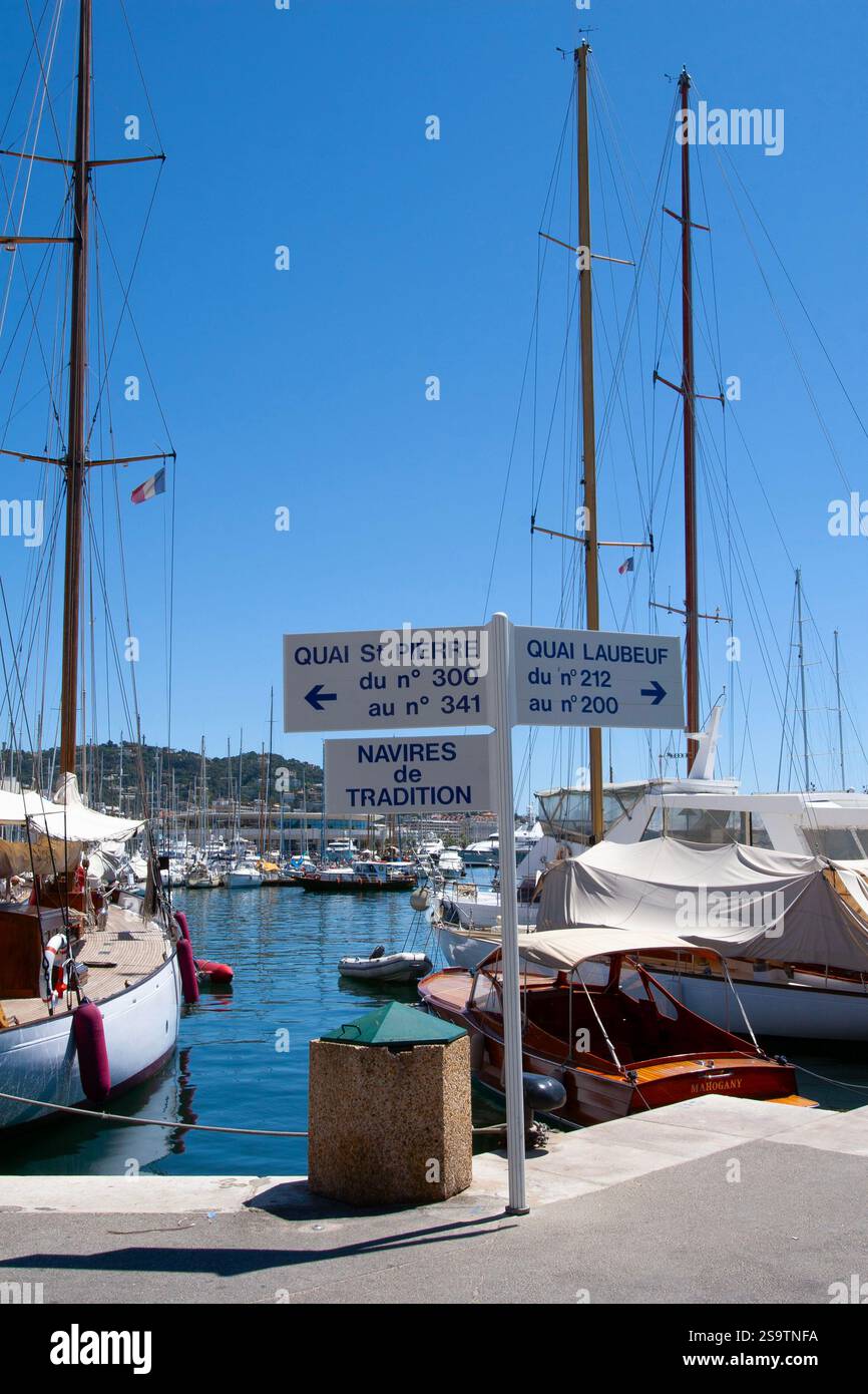 Direction signs by the yachts port in cannes hi-res stock photography ...