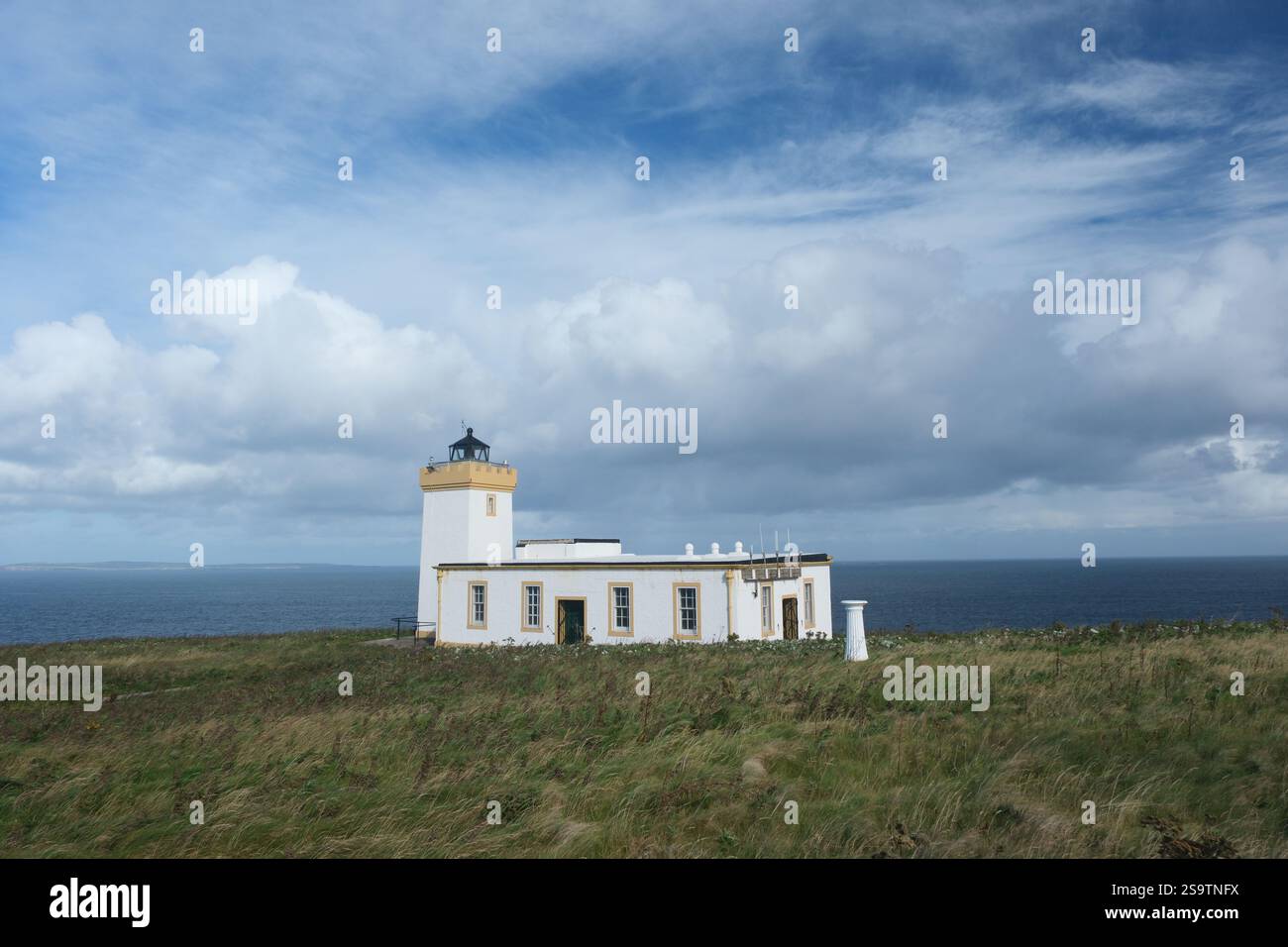 Duncansby Head Lighthouse, Scotland Stock Photo - Alamy