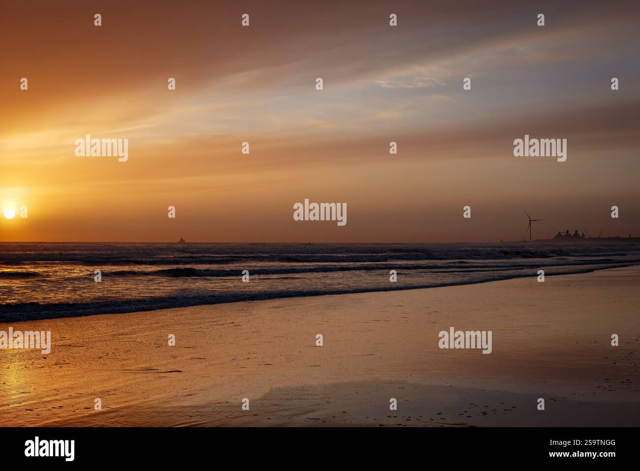 Spectacular Sunrise over Cambois Beach, Northumberland, 2025 Stock ...