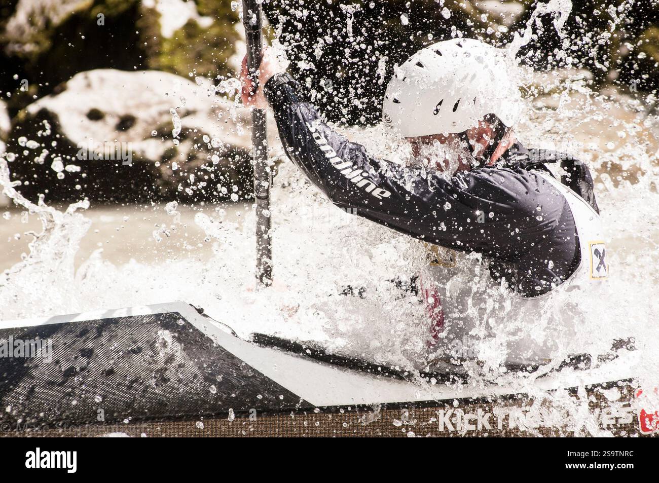 Sending up splashes hi-res stock photography and images - Alamy