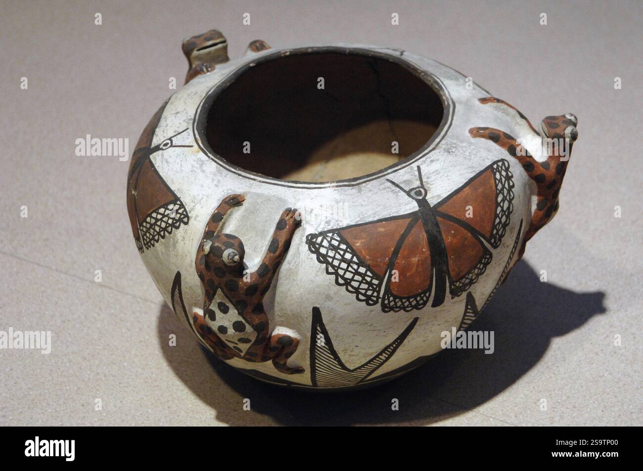 Water jar, 1920s. Zuni Pueblo, New Mexico, United States. Denver Art ...