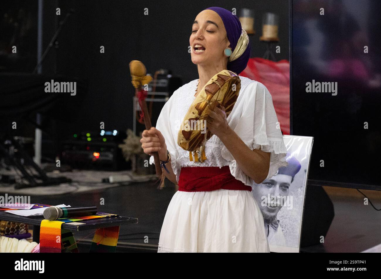New York, USA. 26th Jan, 2025. Music and song to open the tribute by ...