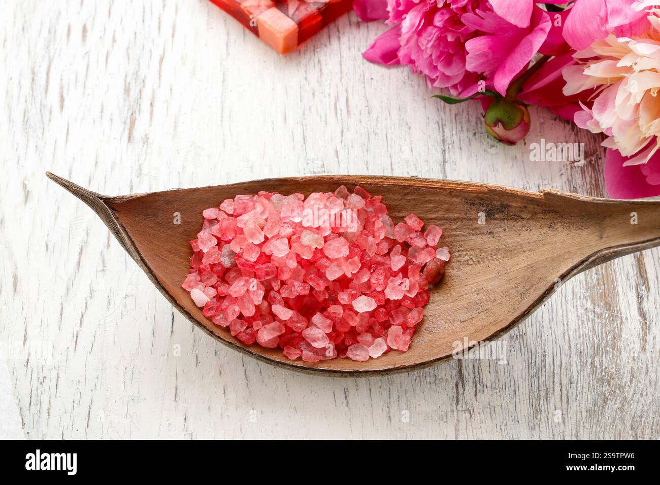 Red sea salt. Spa time Stock Photo - Alamy