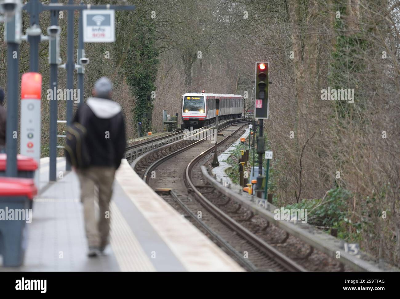 Hamburg, Germany. 24th Jan, 2025. A subway train on line U3 arrives at ...