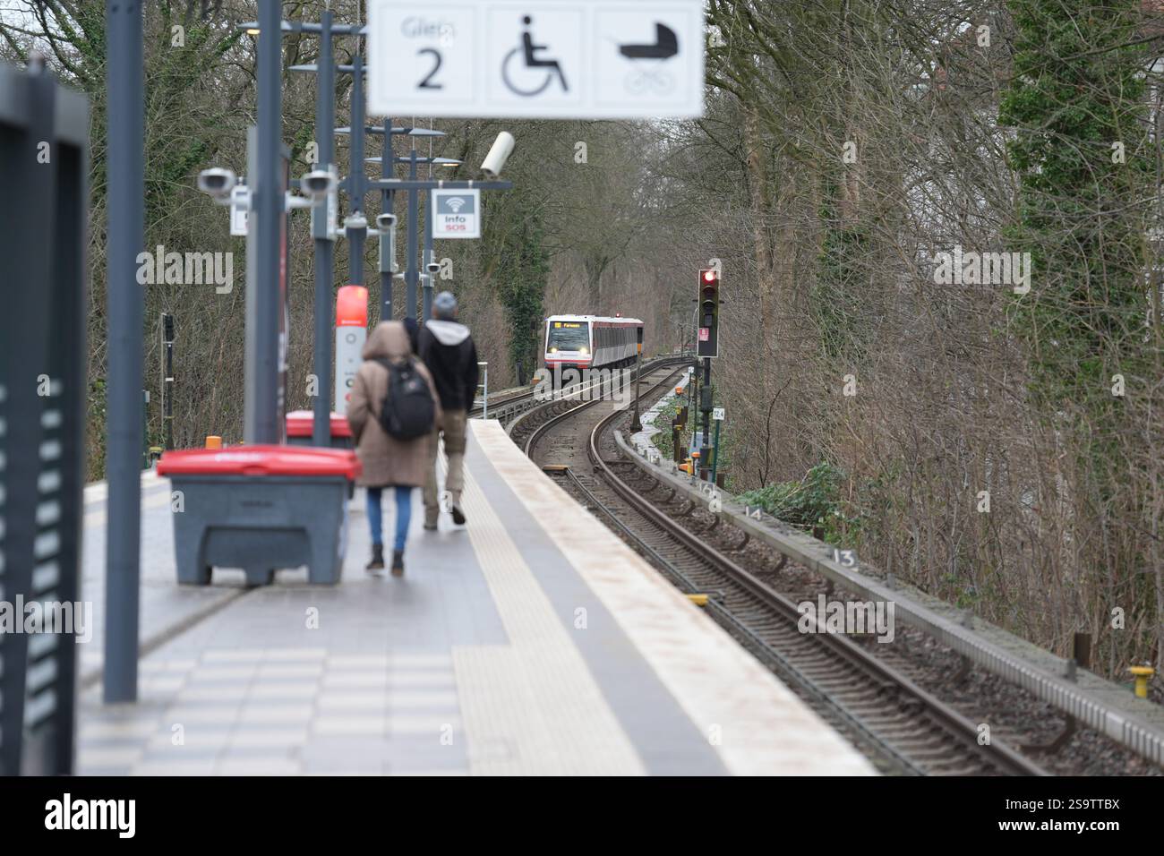 Hamburg, Germany. 24th Jan, 2025. A subway train on line U3 arrives at ...