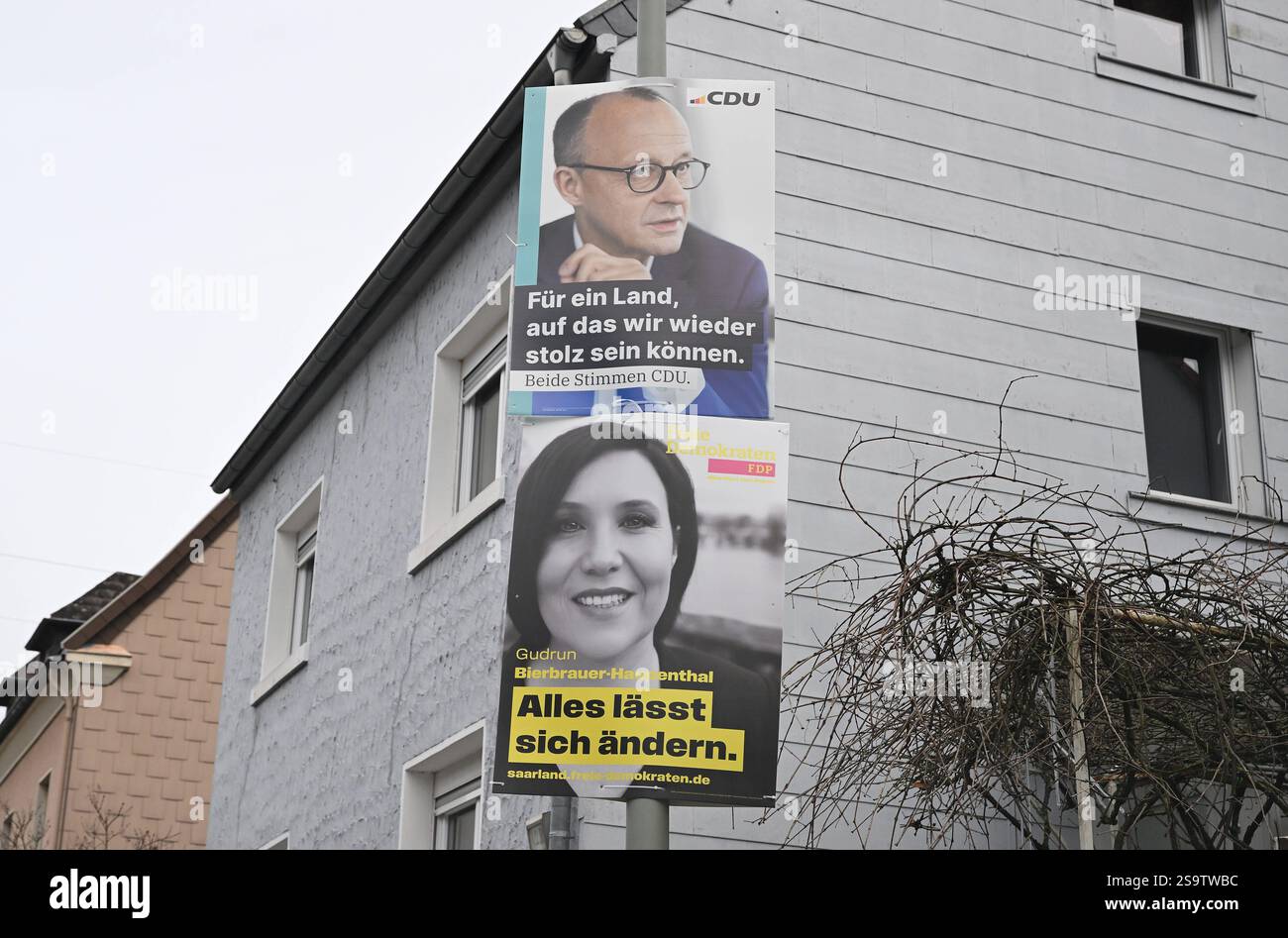 24.01.2025, xjrdrx, Politik Bundestagswahl 2025, Wahlplakate in Bayern ...