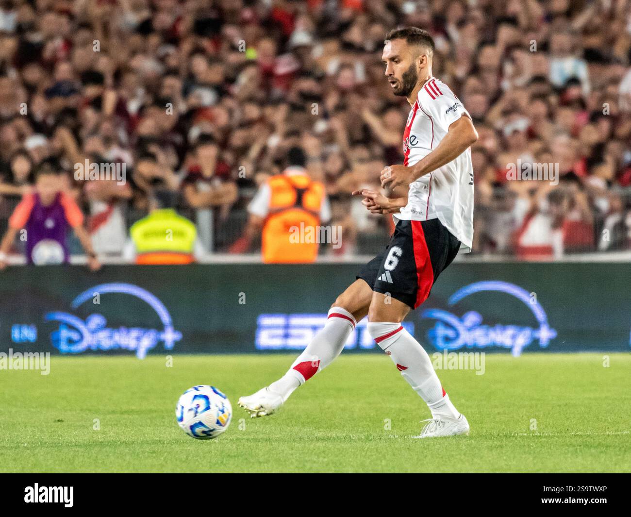 German Pezzella in action at River Plate's MAs Monumental Stadium Stock ...