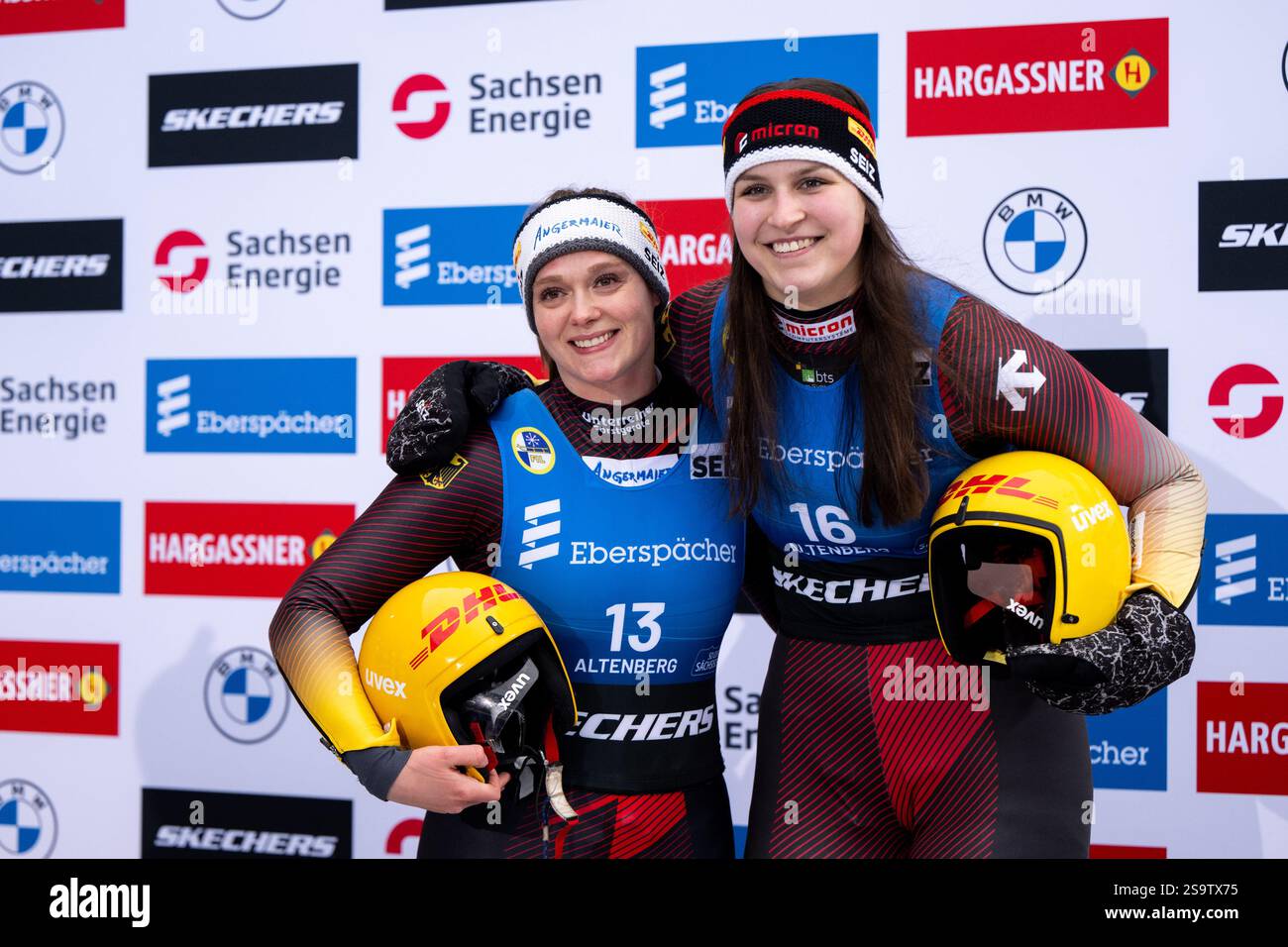 Anna Berreiter (Deutschland), Merle Fraebel (Deutschland) jubeln ueber ...