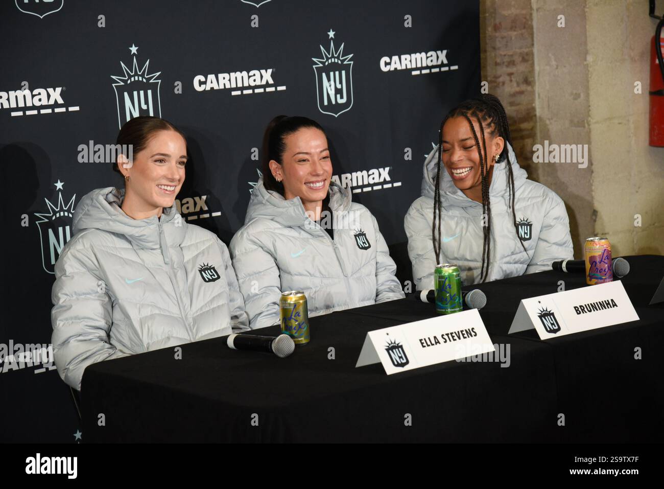 Brooklyn, USA. 27th Jan, 2025. (L-R) Ella Stevens, Bruninha and Jessica ...