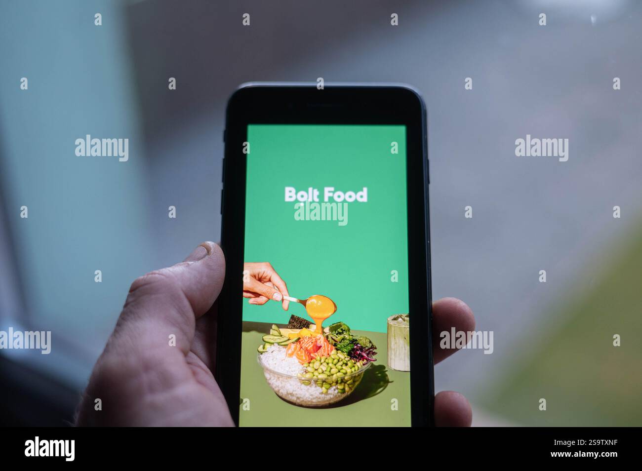 Bolt food app hi-res stock photography and images - Alamy
